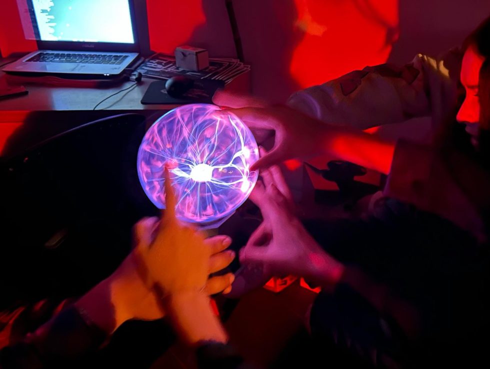 CONOCIENDO EL PLASMA - Colegio Abraham Maslow